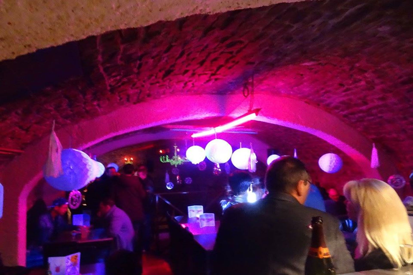 Chinchin Mons, best bar in town?